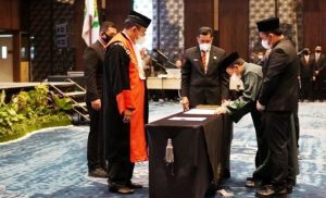 Hasanuddin Mas'ud Dilantik Jadi Ketua DPRD Kaltim